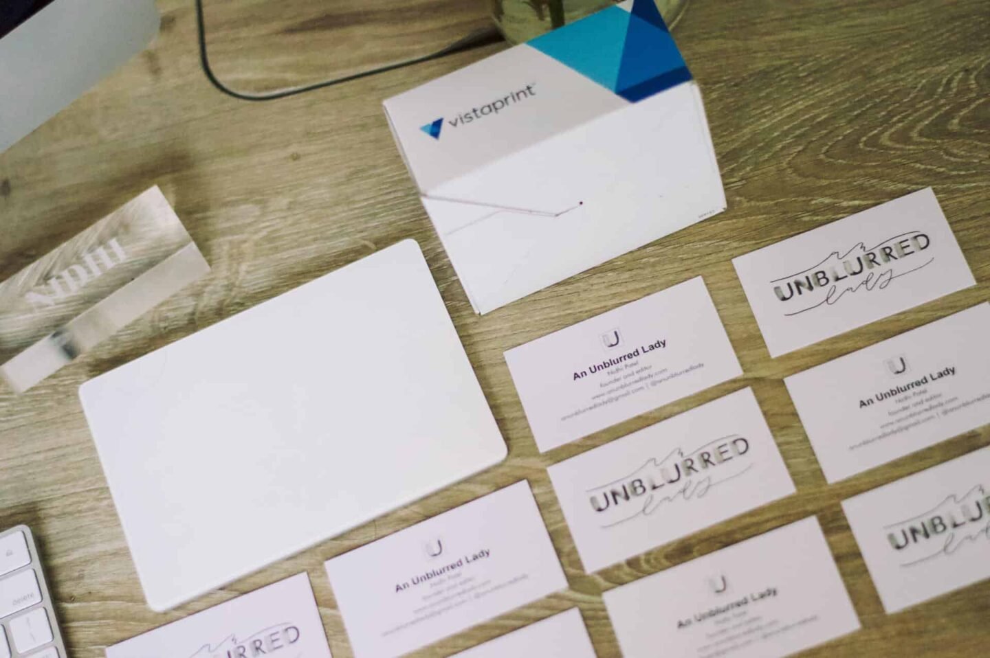 How to Create the Perfect Vistaprint Business Cards - An Unblurred Lady