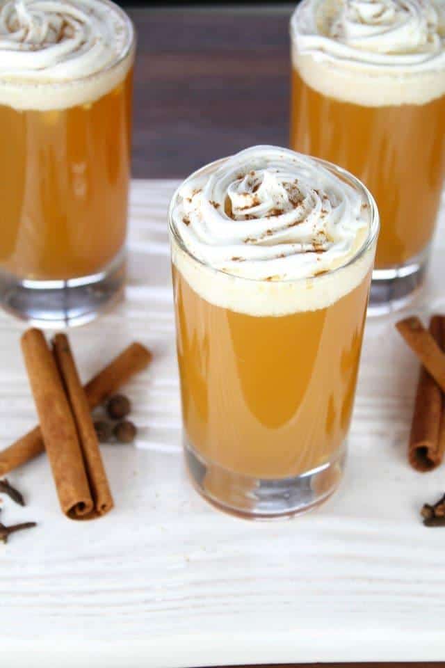 21 Hot Cocktail Recipes To Cuddle Up With An Unblurred Lady 21-hot-cocktail-recipes-to-cuddle-up-with-an-unblurred-lady